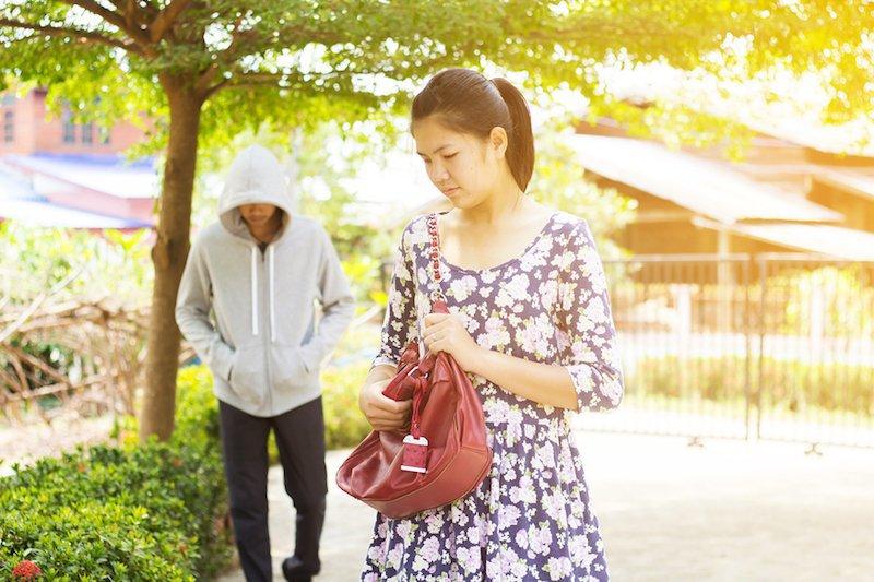 What To Do if Someone is Following You |Someone following me