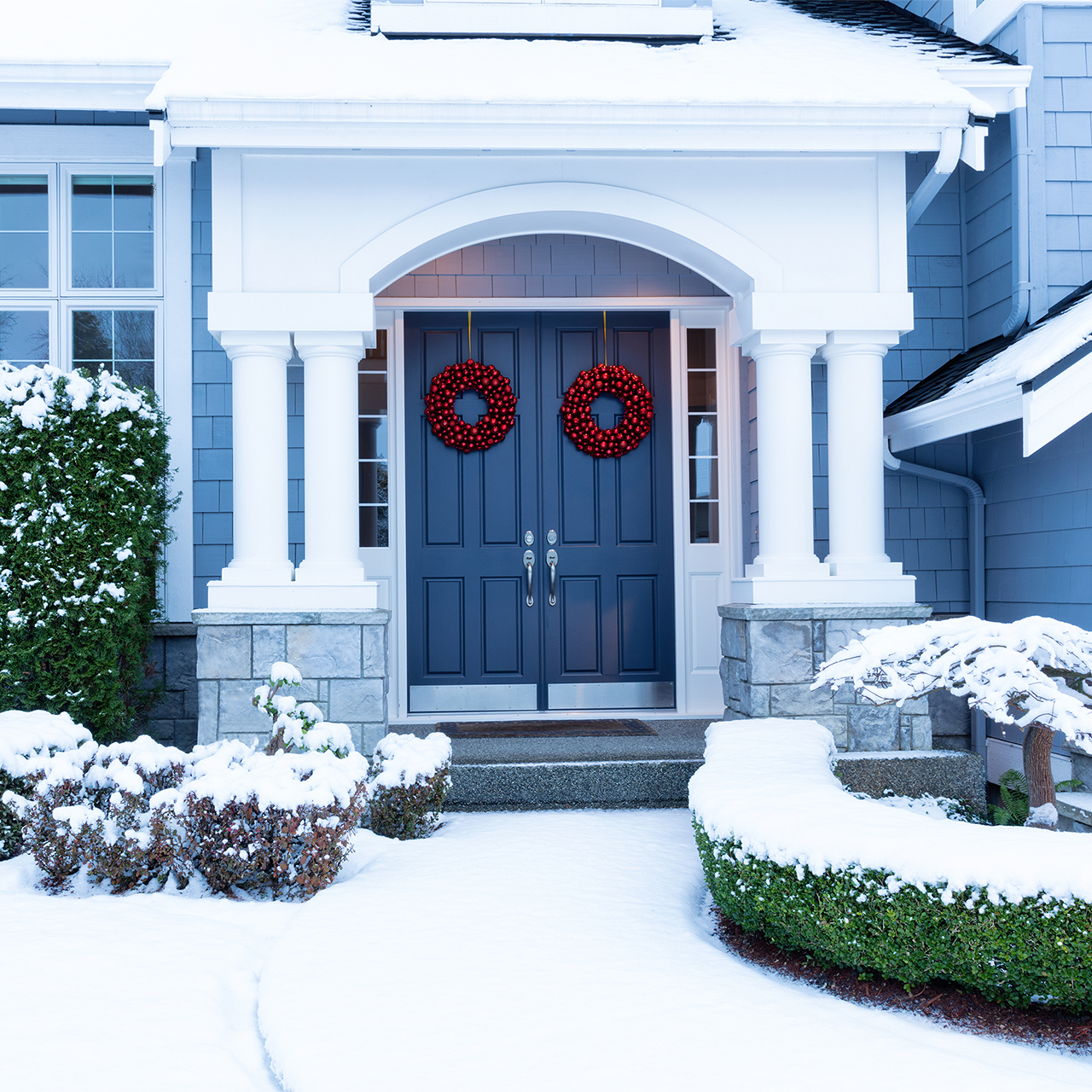 Festive Décor Ideas for Your Front Door This Holiday Season | North ...