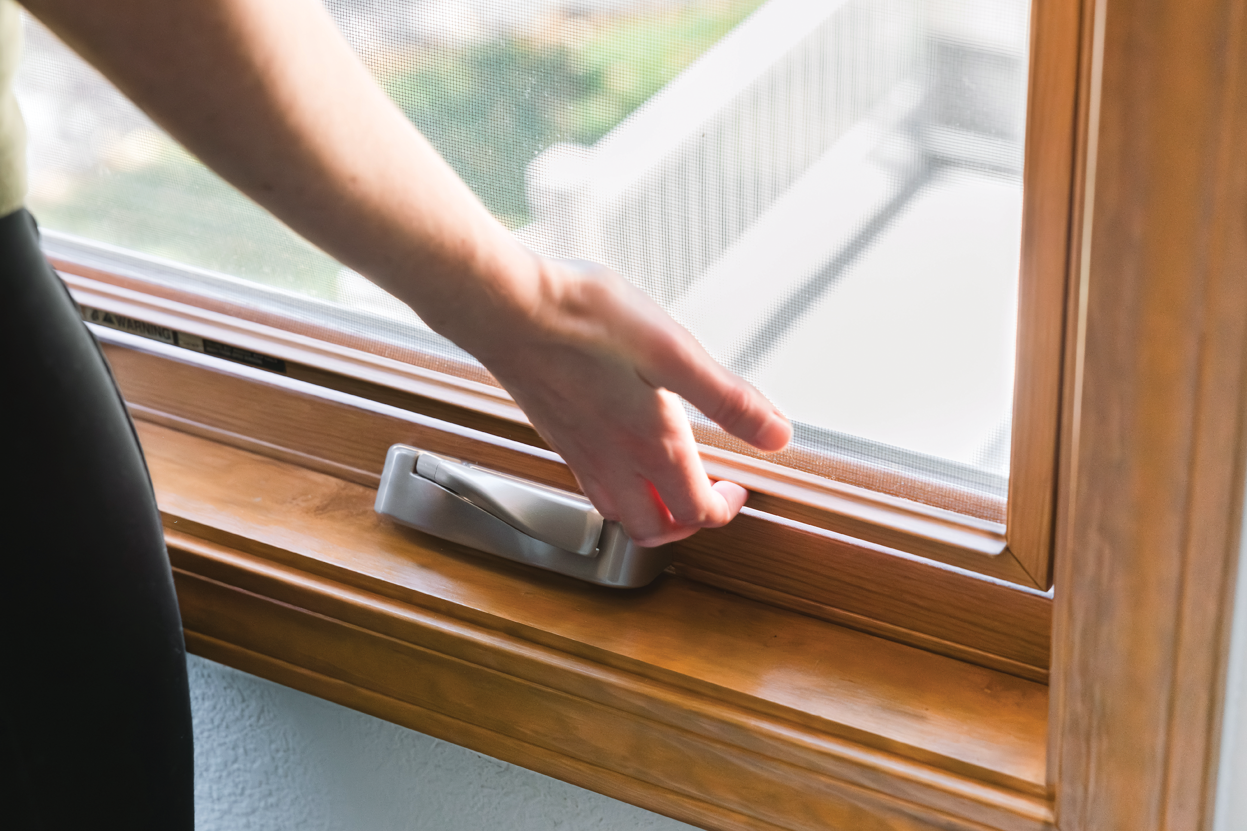 Prevent Humidity Damage to Wood Windows | NG Windows
