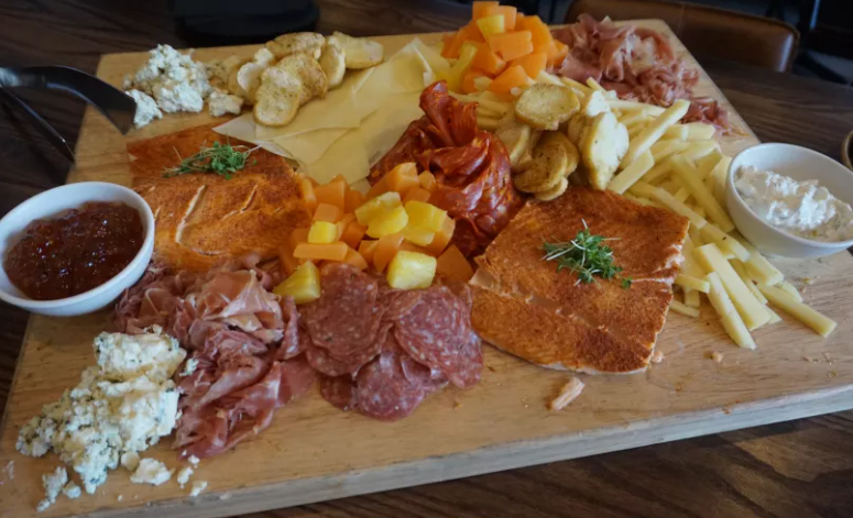 Best New Orleans' Places To Eat On A Budget | Where Y'at New Orleans