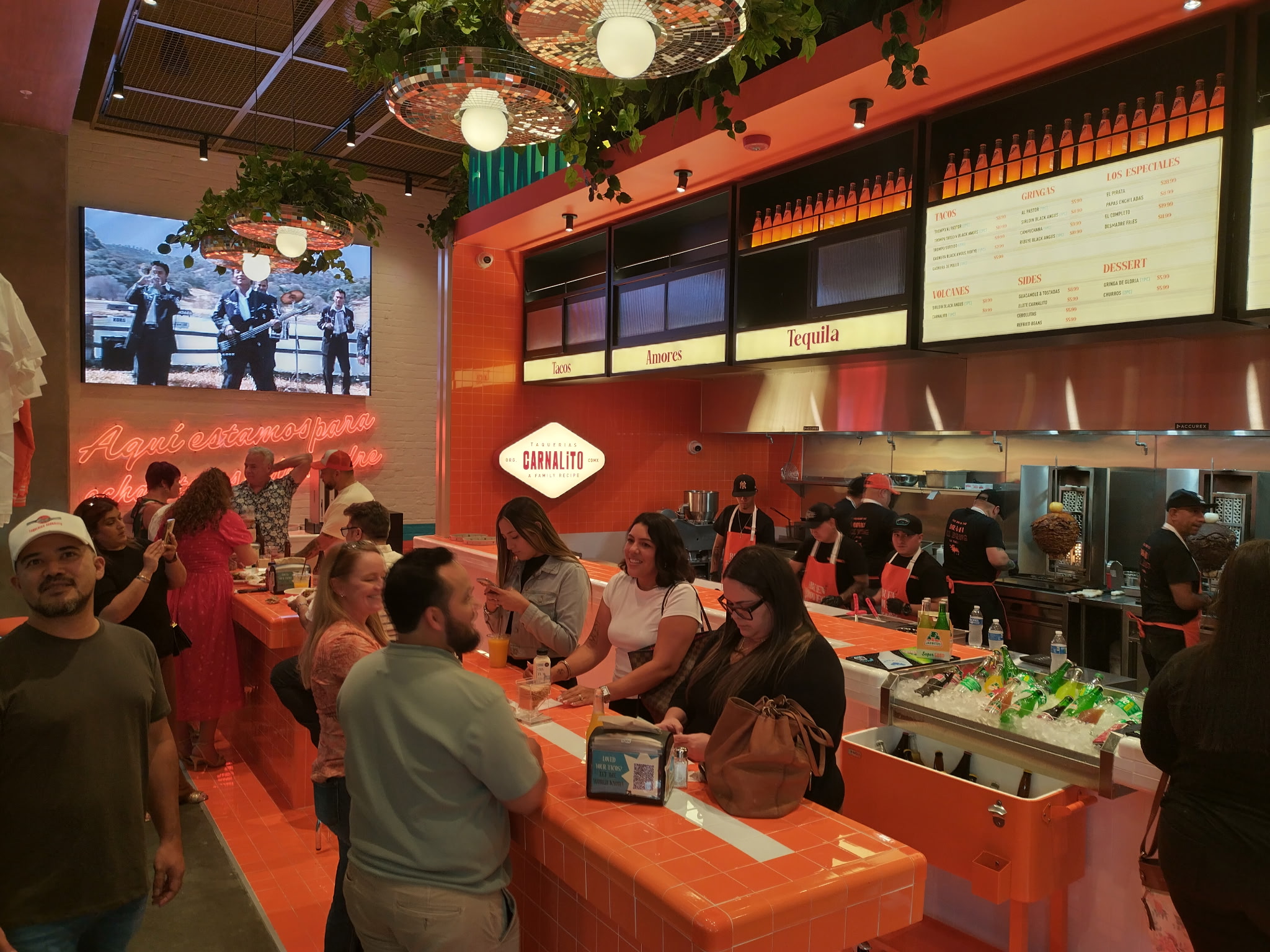 Taquerias Carnalito Brings Mexican Street Tacos to New Orleans' CBD ...