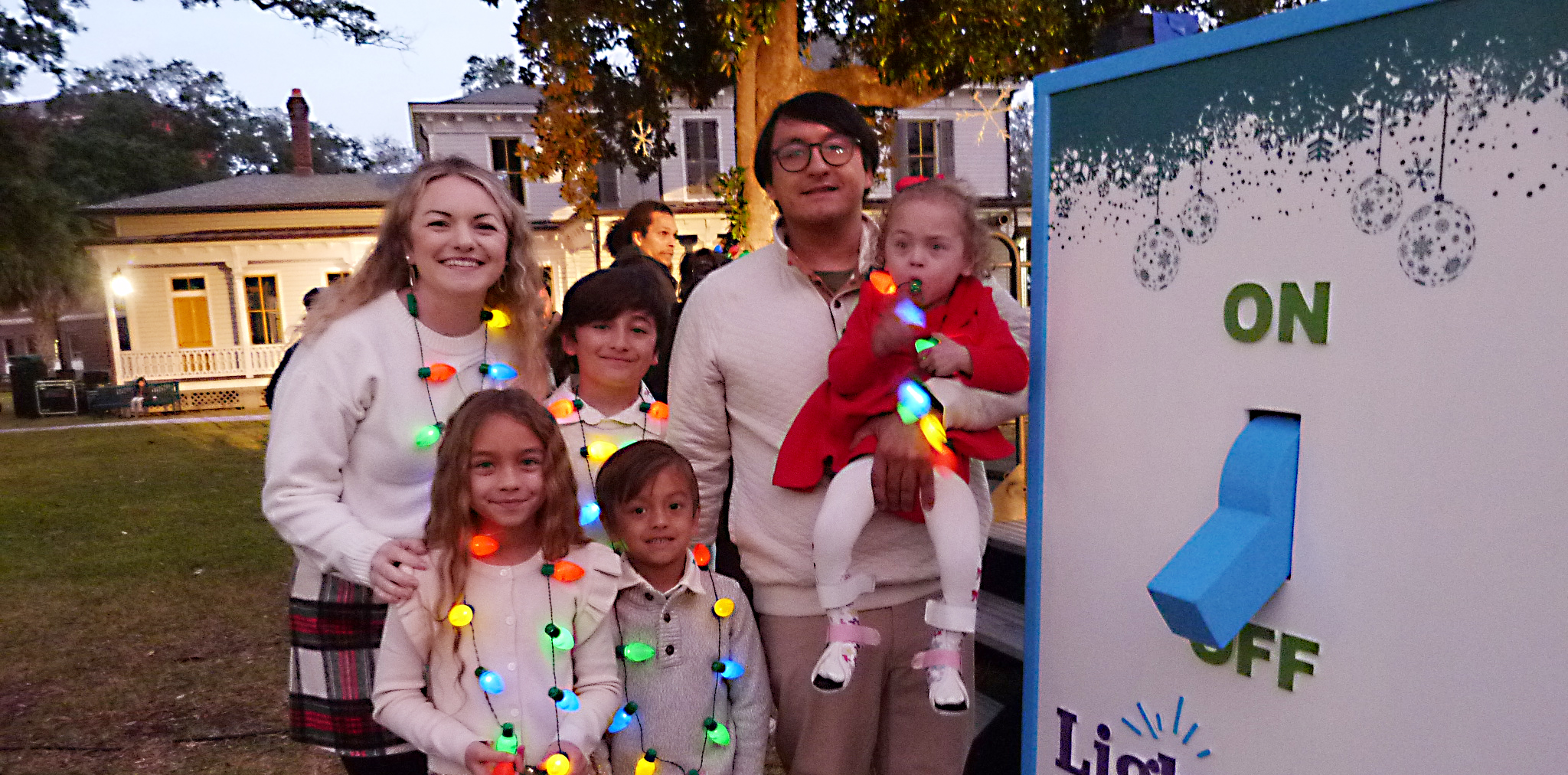 Manning Family Children's Lights Up the Season & Kids' Faces | Where Y ...